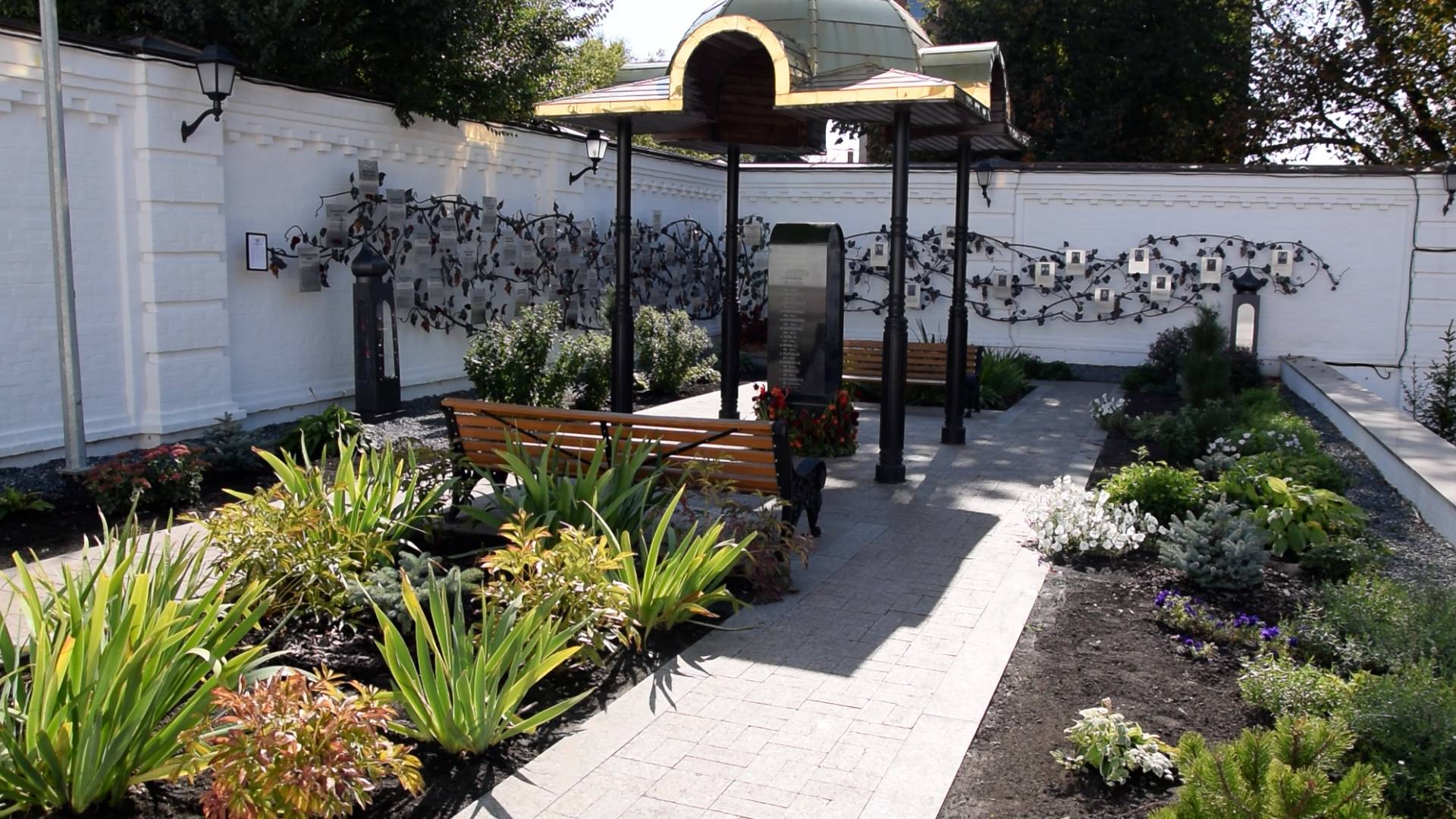 Сохраняя память о каждой сестре обители