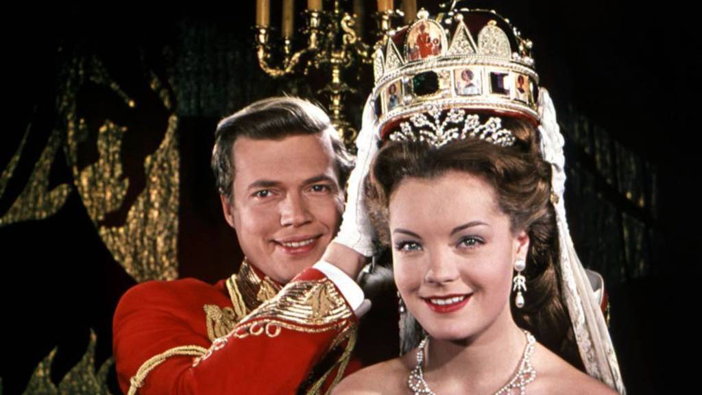 ДАМА ПИК  -ст.С.Новикова,мастеринг В.Малахова,монтаж В.Зубковой