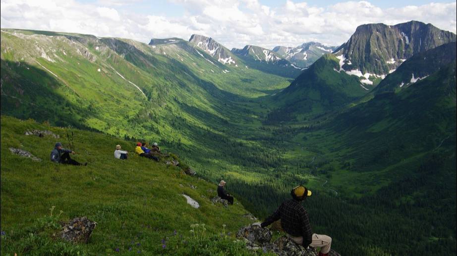 Саяны. Тофалария. Кинзелюкский водопад.