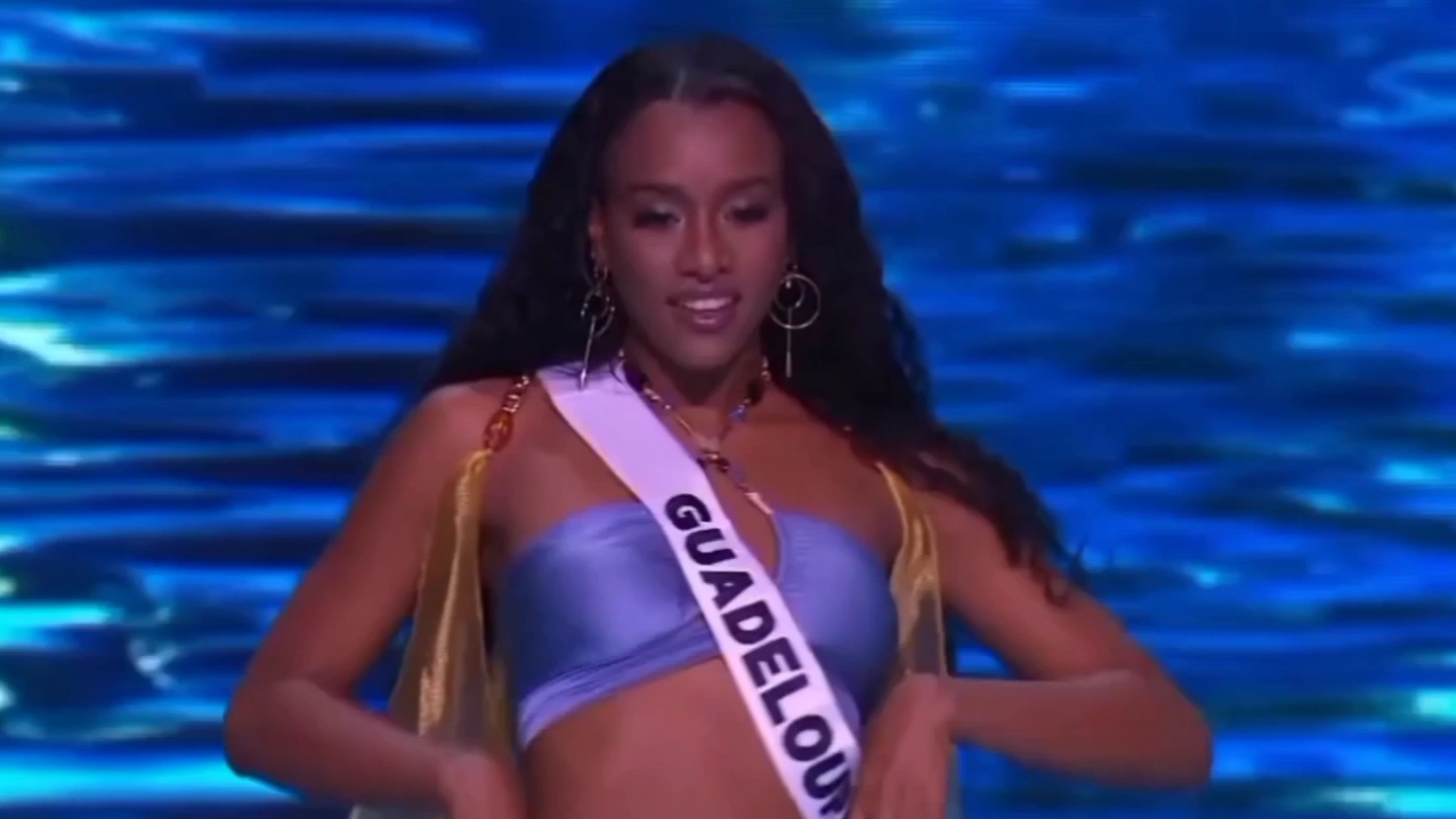 Гваделупа Мисс Вселенная 2024 (73) Дефиле в купальнике Guadeloupe Miss Universe 2024 (73) Swimsuit