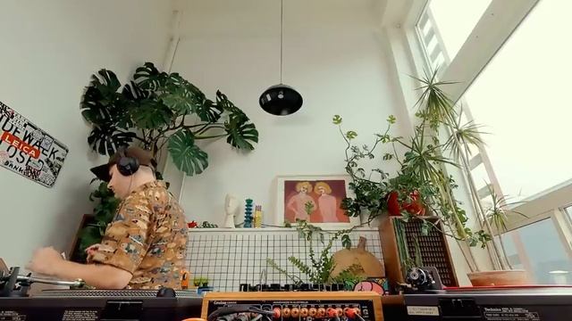 Feel-Good Disco, Nu-Funk, Disco House with Hot N’ Spicy Disco