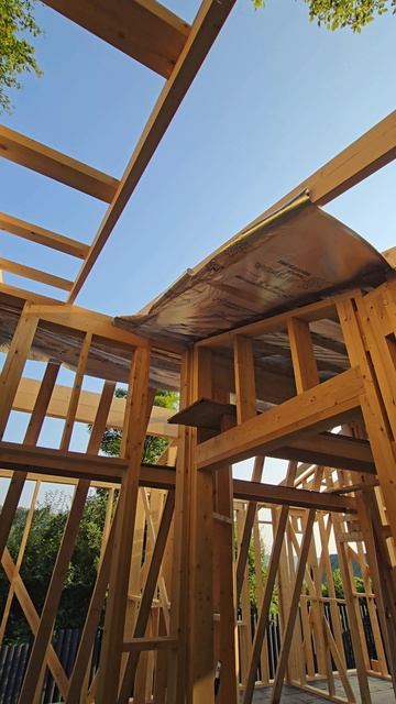 Девятый день сборки каркасника в Сочи. Компания "Эксо - Лес". www.ecsoles.ru