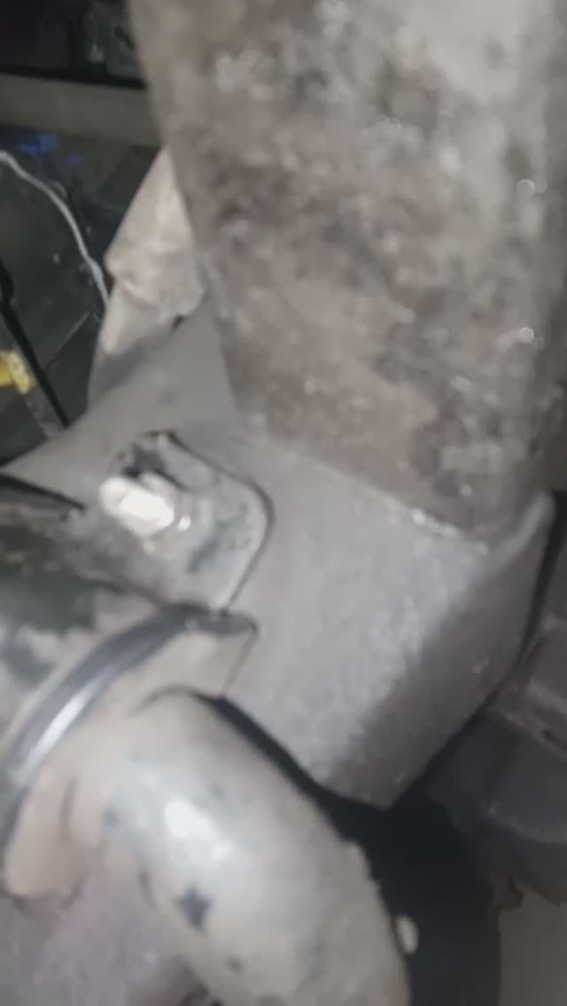 Срезало резьбу