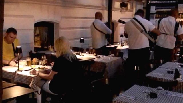 Старинный квартал Скадарлия (Белград)