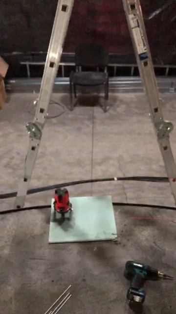 Процесс установки раздвижного электрокарниза, часть 1