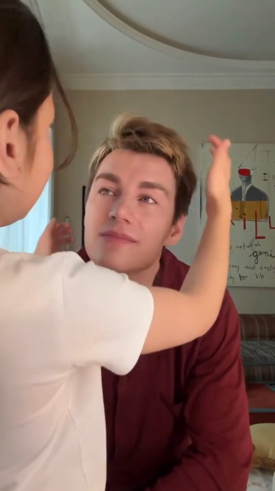 Алексей Воробьев - вы спрашиваете кто мой стилист?! А кто делает вам прическу ко утрам?