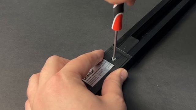 Инструкция сборки трекового светильника Camelion TSS-001