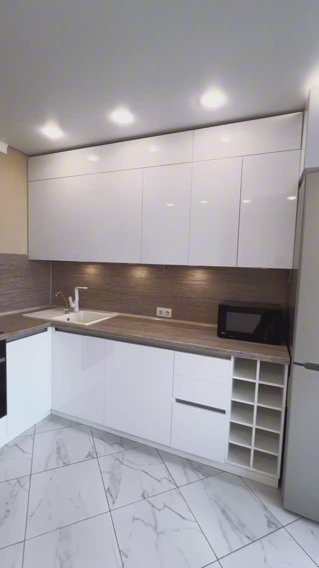 Стильна евротрешка 76 м² на Университетском