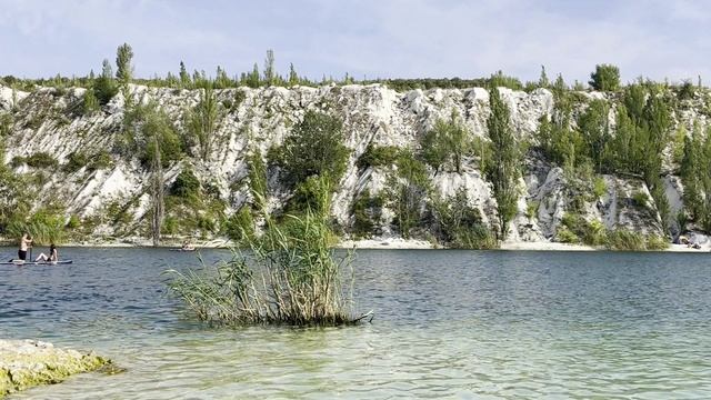 Поселок Скалистое бирюзовое Марсианское (Мраморное) озеро