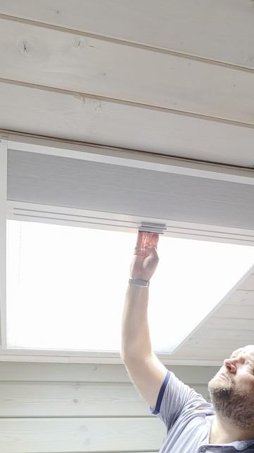 Комбо изделие "Красотка" сетка+штора на проем мансардного окна!