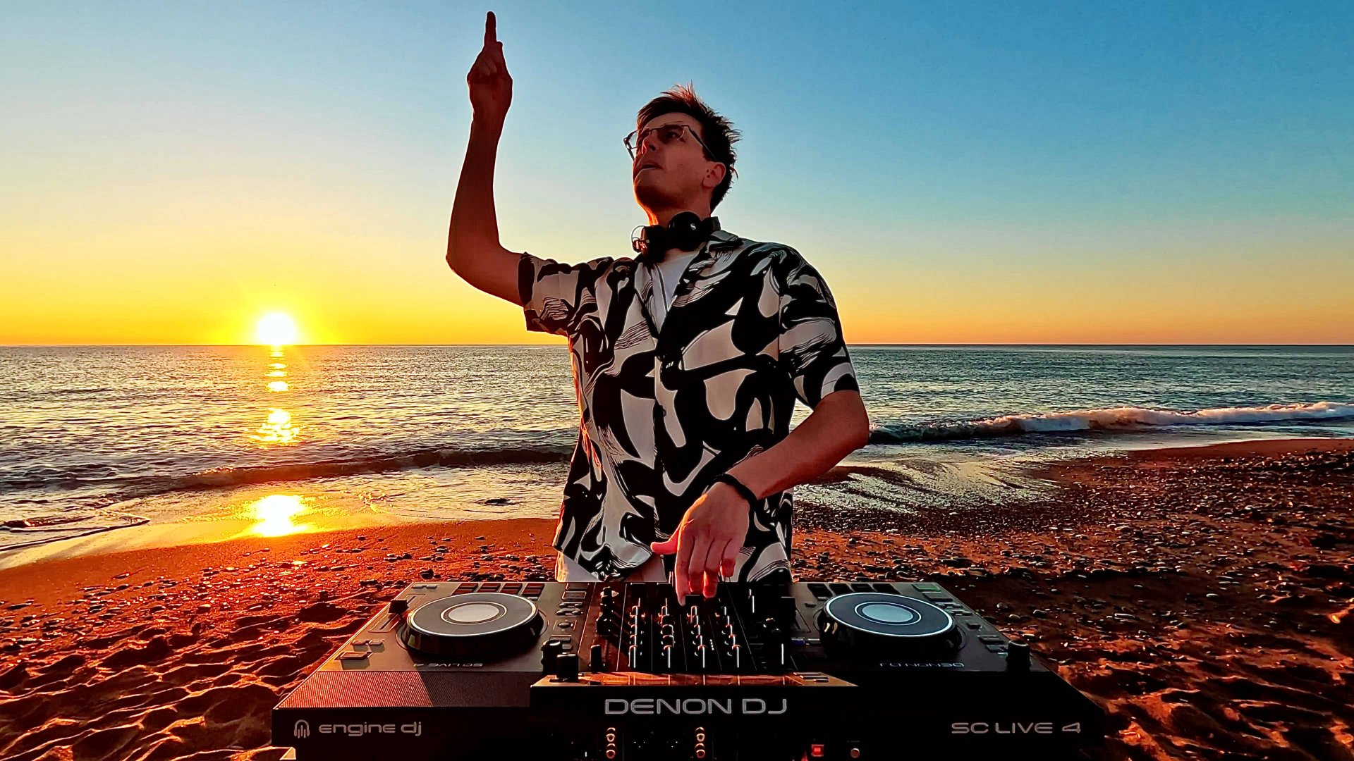 Sunrise Funky House Music | Morning Dj Set | Crimea 2025 | № 10