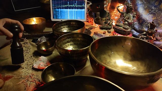 Набор из шести чаш Майтри. 121,  171,  192,   223,   432,   703 Гц.   26-10см      70к