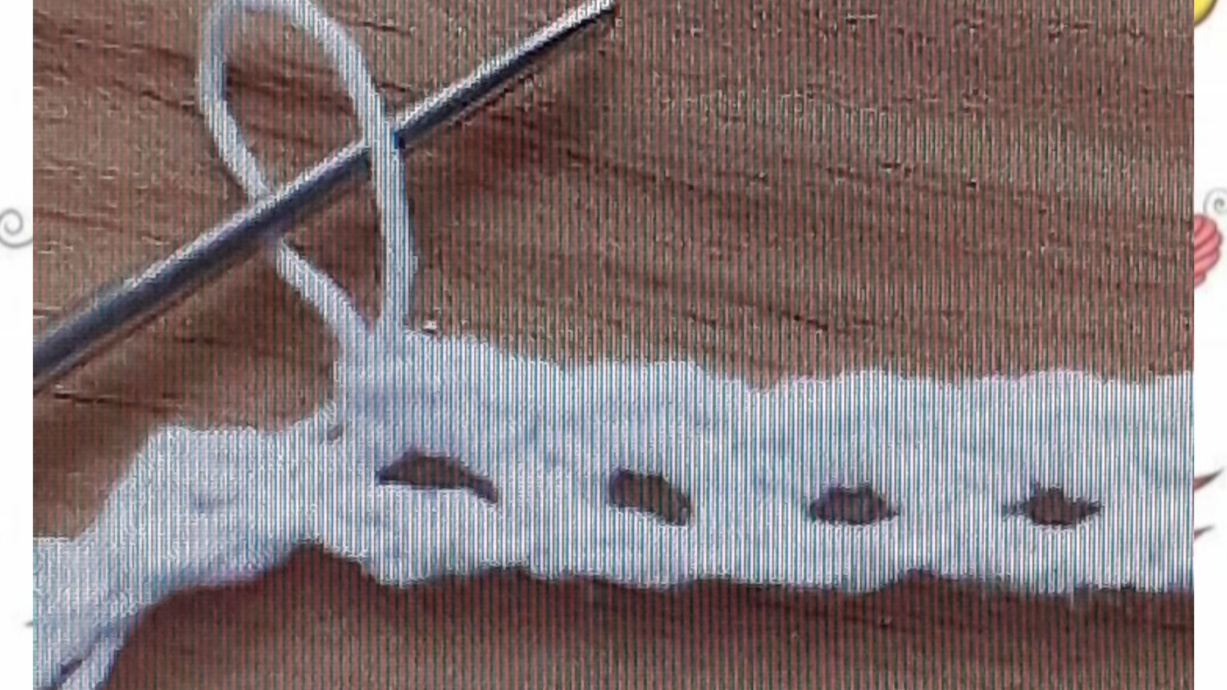 Набираю петли арочками. Самый удобный способ.