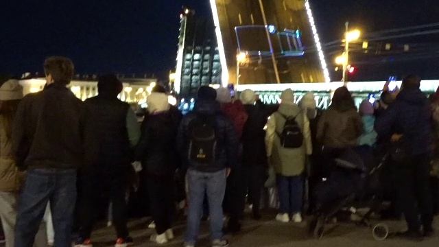 Разведение Дворцового моста. Поющие мосты Петербурга.