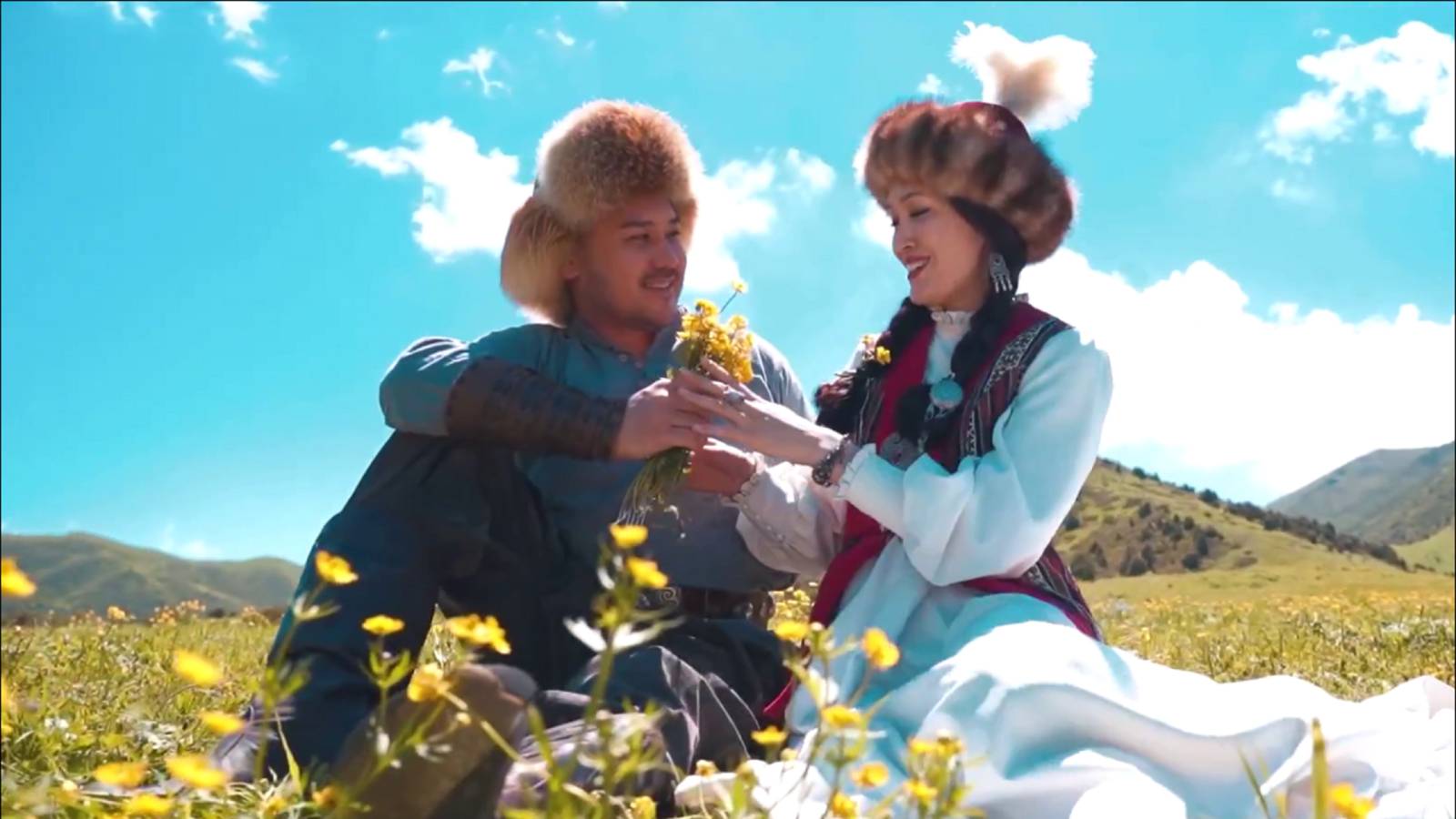 Трио NOMAD - Жалгыз сага // Только тебе... Невероятно красивая песня на киргизском языке...