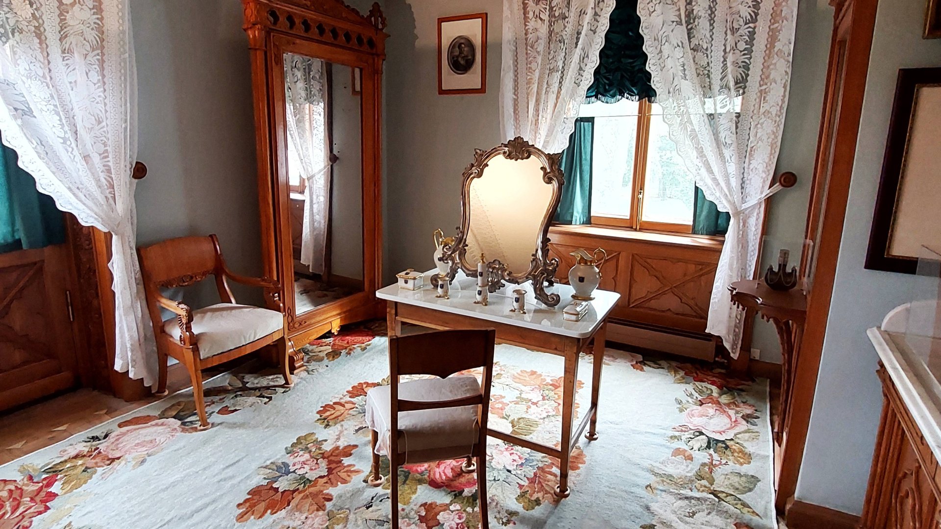 Хотите зайти в коттедж "Александрия" ❓️ Летний дом императоров. Царские залы и комнаты 👉