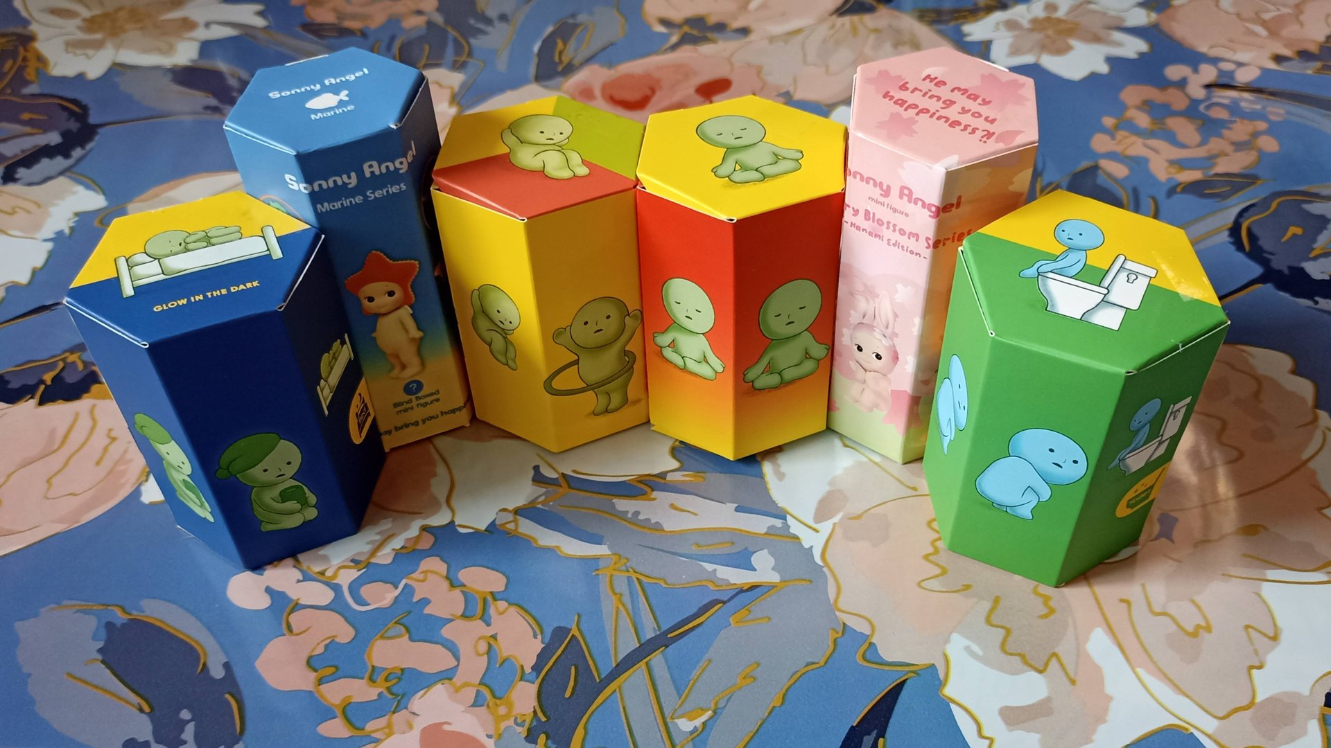 Распаковка и обзор сюрпризов. Smiski.