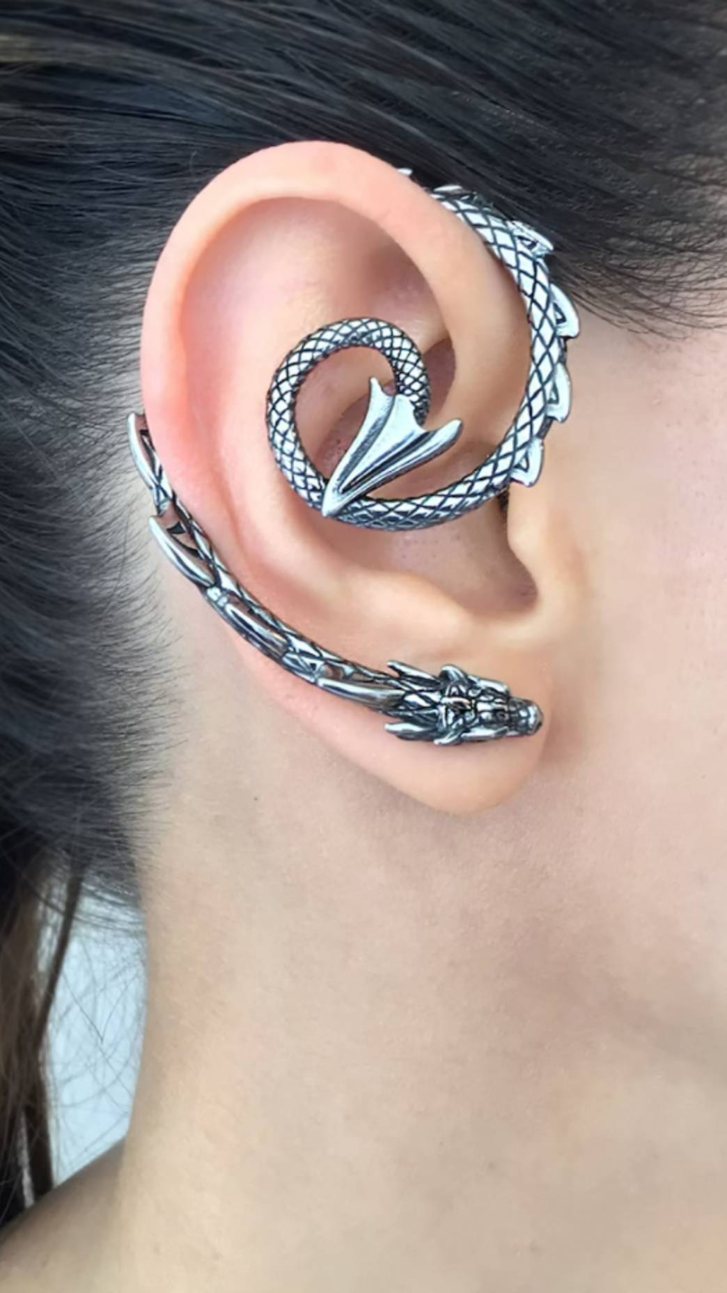 Моносерьга-каффа "Обвивающий дракон" от StarfallShop