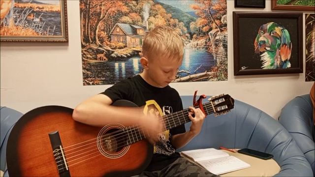 Игра на гитаре (репетиция). Ярослав.