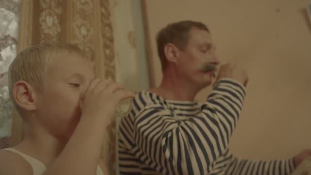 Корпоративный фильм с художественной реконструкцией для ЗАО "Кировский молочный комбинат"