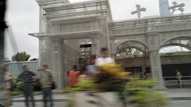 В центре Шанхая