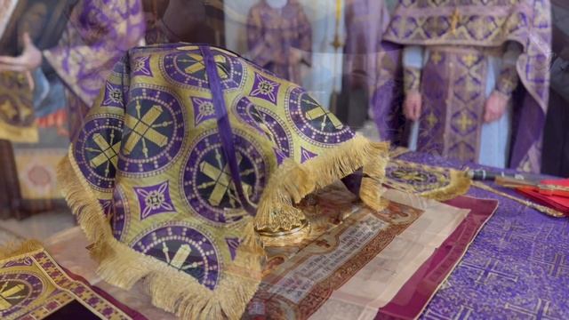 МИТРОПОЛИТ ИГНАТИЙ СОВЕРШИЛ БОЖЕСТВЕННУЮ ЛИТУРГИЮ В ПЕТРОПАВЛОВСКОМ ХРАМЕ Г. САРАТОВА