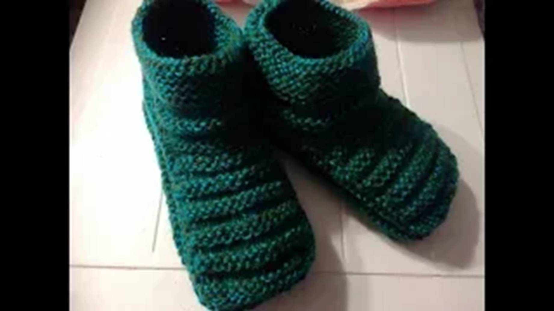 Простые мужские следки - тапочки спицами