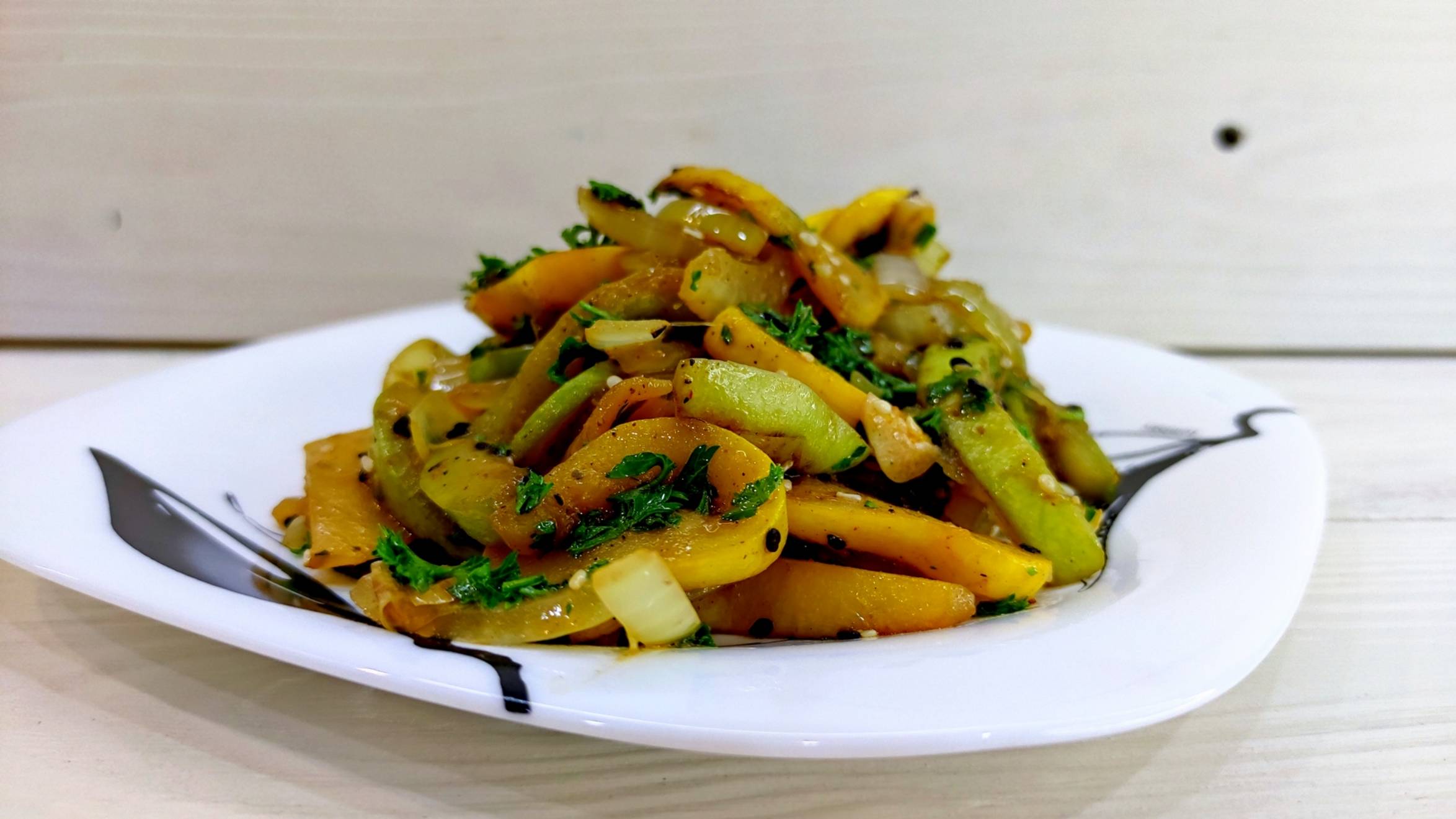 Кабачки жареные в соусе терияки. Простой рецепт.