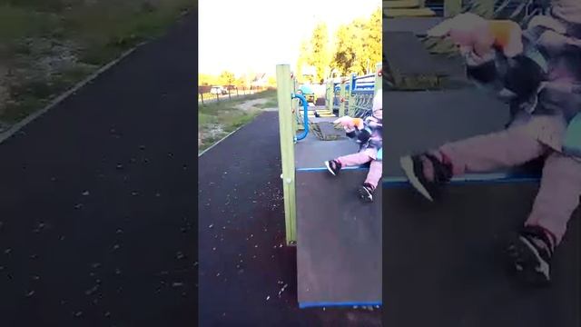 ☆Привет  народ ) Пришли с  Полечкой на детскую площадку)