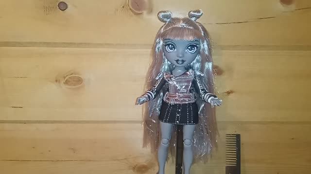 Обзор на куклу Рейнбоу Хай-Шедоу Хай Луна Мэдисон Rainbow High-Shaow High Luna Madison часть 2