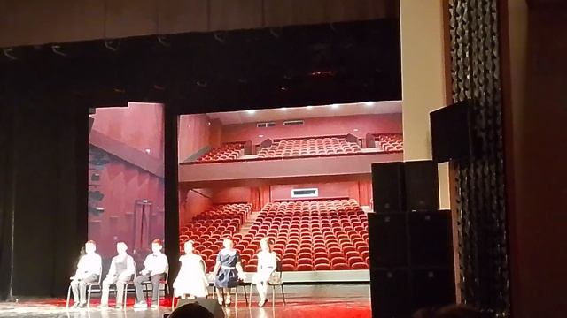 А.Барто " В театре" стих Номерок -1001 песенка