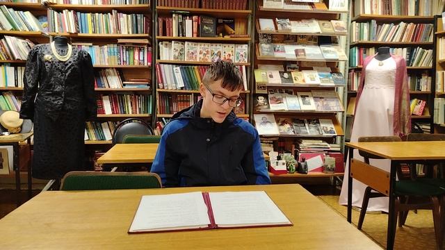 Стихотворение С. Есенина «Собаке Качалова». Читает М. Милаков