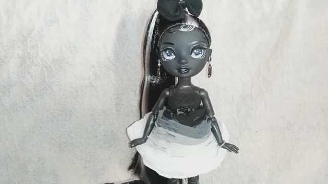 Обзор на куклу Рейнбоу Хай-Шедоу Хай Шанель Оникс Rainbow High-Shaow High Shanelle Onyx часть 1