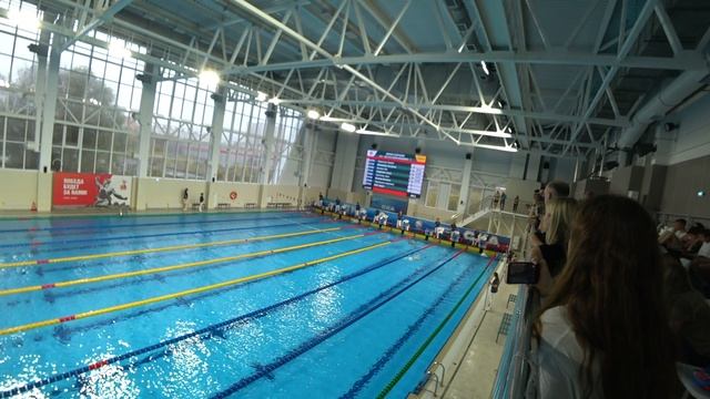 280925 100м спина Фоминцева Катя 2011 2дор 1мин22сек II р-д 1место Вейт Мария 2014 8дор 1м39сек 1юн