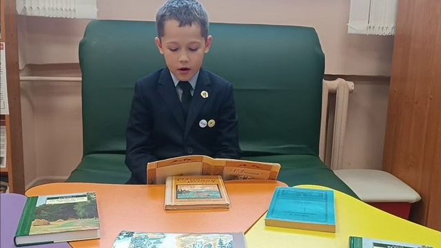 Стихотворение С. Есенина «Черемуха». Читает Т. Егоров