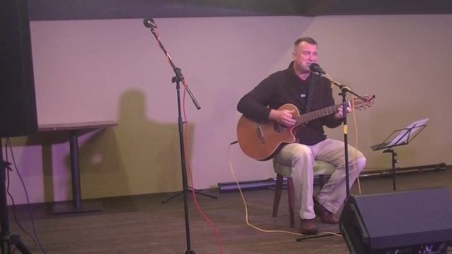 3. В.Бушуев поет песни Д. Курилова