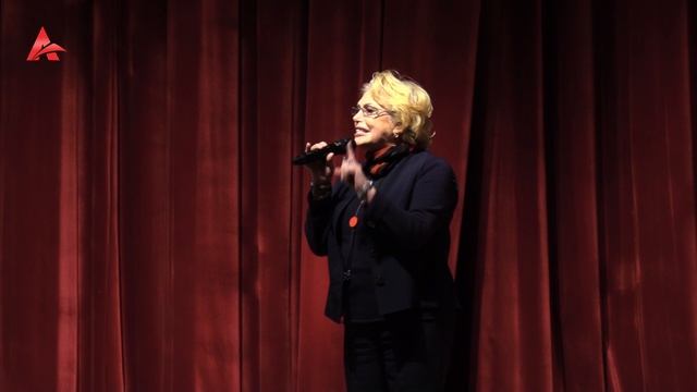 День пожилого человека отметили в Кинешемском драматическом театре