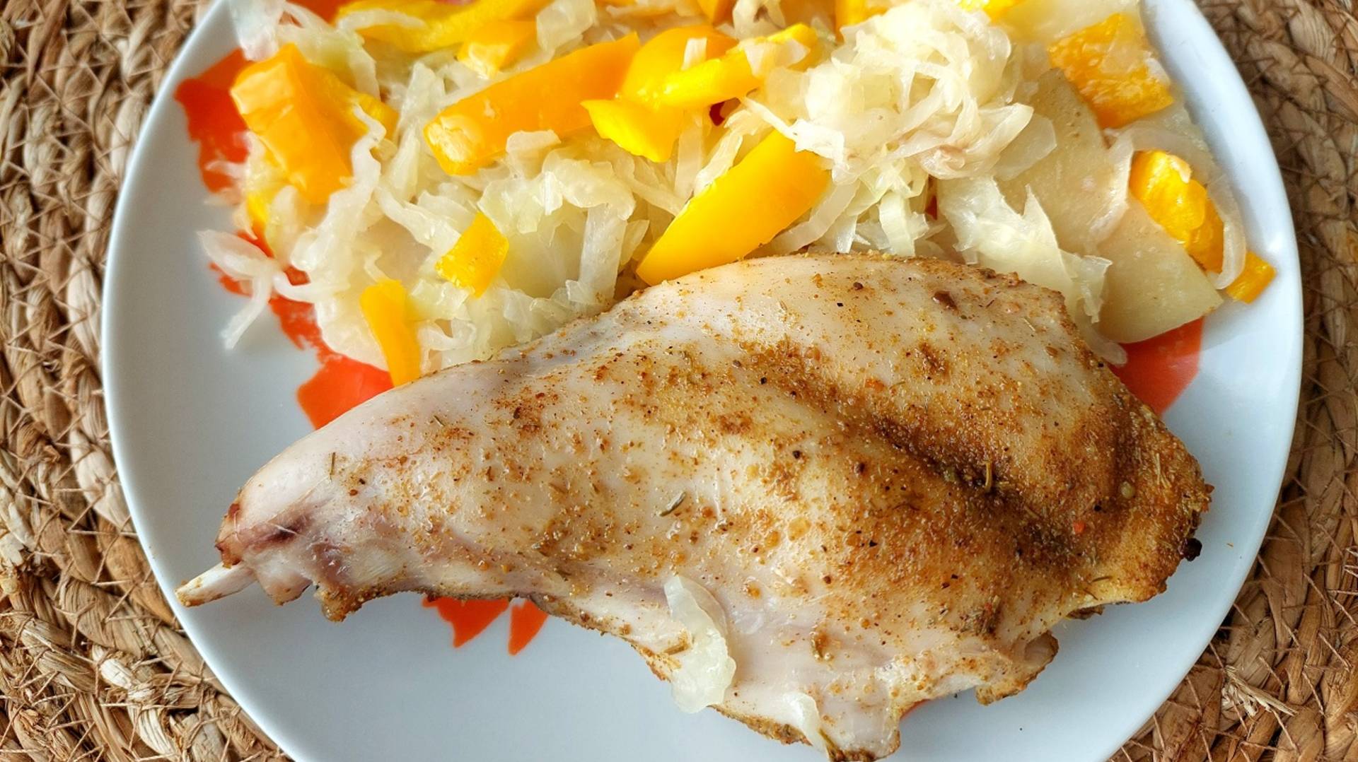 Ножки кролика, запеченные с овощами. Особенный вкус и аромат.