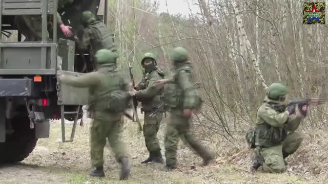 Армейские песни - Вновь ребят зовёт дорога