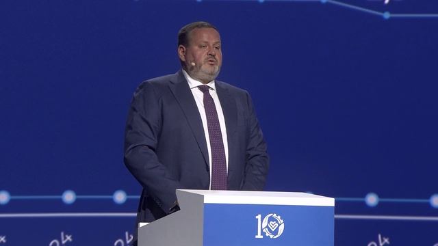 Университет «Сириус» Пленарный зал. Социальная политика и рынок труда: вызовы и цели развития