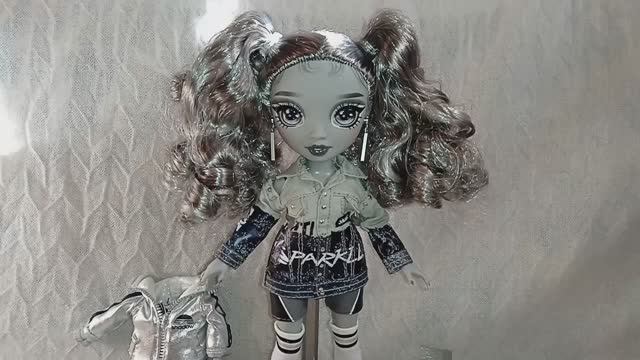 Обзор на куклу Рейнбоу Хай-Шедоу Хай Николь Стил Rainbow High-Shaow High Nicole Steel часть 1