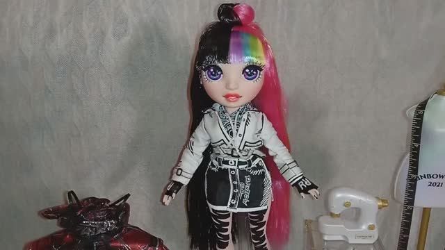 Обзор на куклу Рейнбоу Хай Джетт Доусон Rainbow High Jett Daawson часть 1