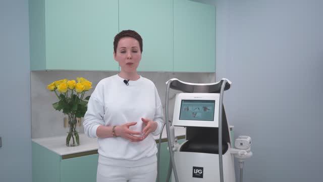 Видеоотзыв об аппарате LPG Cellu M6 Alliance от партнера KiraClinic