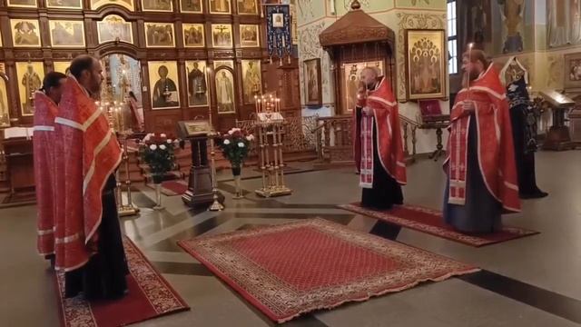 ВЕЛИЧАНИЕ В КАНУН ПРАЗДНИКА СОБОРА И УСЕКНОВЕНИЯ ГЛАВЫ ИОАННА ПРЕДТЕЧИ: ДУХОВЕНСТВО И ХОР ОБИТЕЛИ