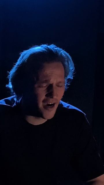 Выхожу один я на дорогу...