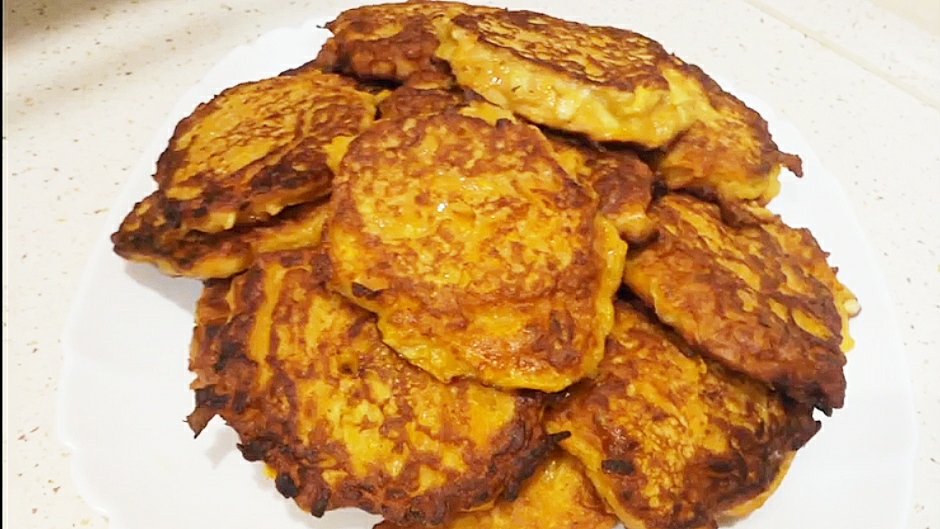 Тыквенно-фруктовые оладушки!Готовить просто