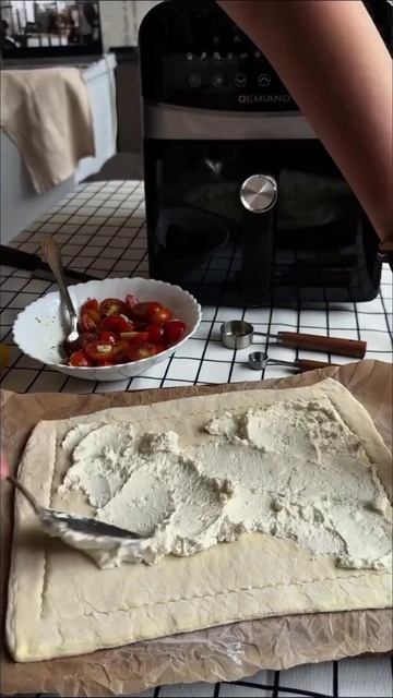 Классная закуска
⏰ 17 минут
🌡️ 160 ℃ #аэрогриль #рецепты #дляаэрогриля