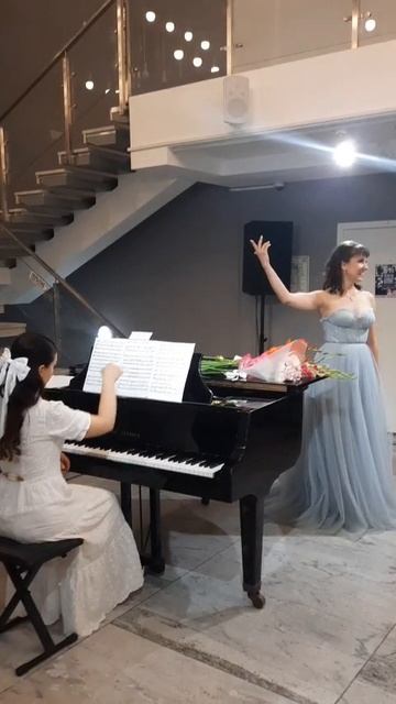 Чардаш Розалинды из оперетты И.Штраус "Летучая мышь".