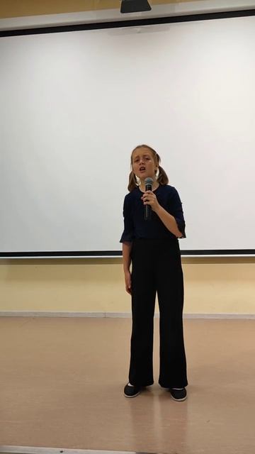 "Две сестры бежали от войны". Автор:  Сергей Сухонин. Читает: Таисия Аганина