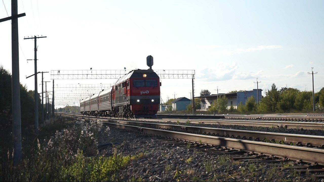 Тепловоз ТЭП70БС-188 с поездом "Восток"